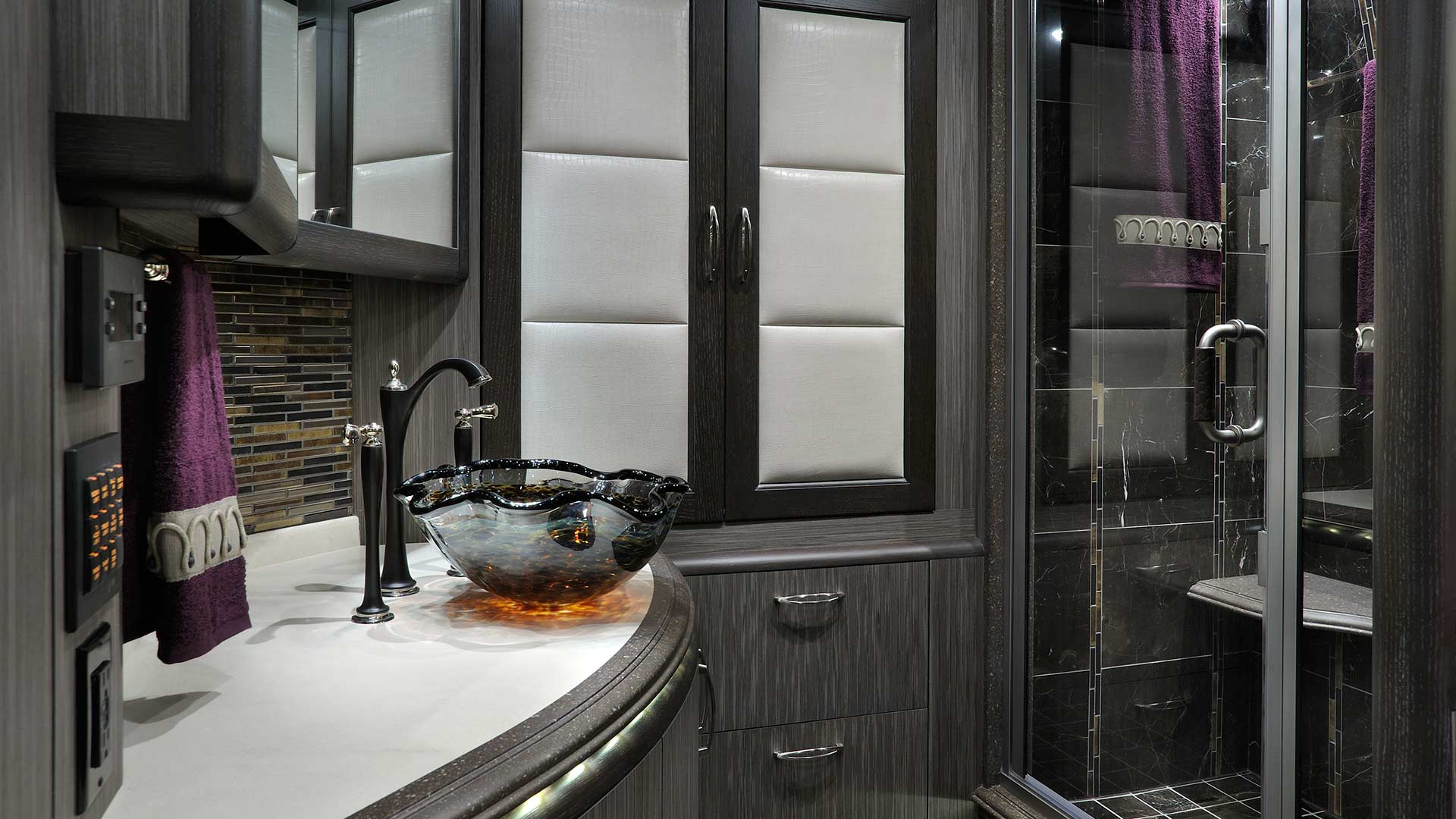 Liberty-Coach-778-Bathroom-Gallery - Custom Luxury Motorcoach