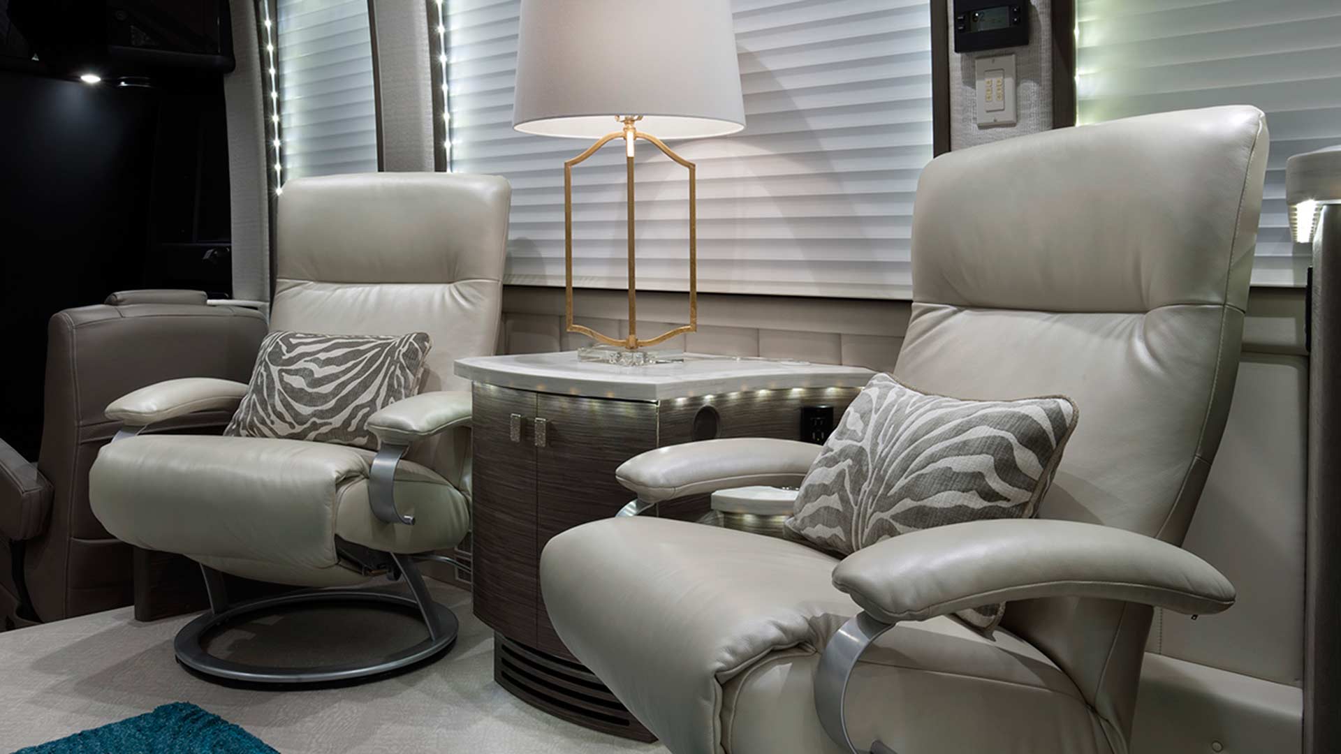 Liberty-Coach-798-Chairs-Gallery - Custom Luxury Motorcoach