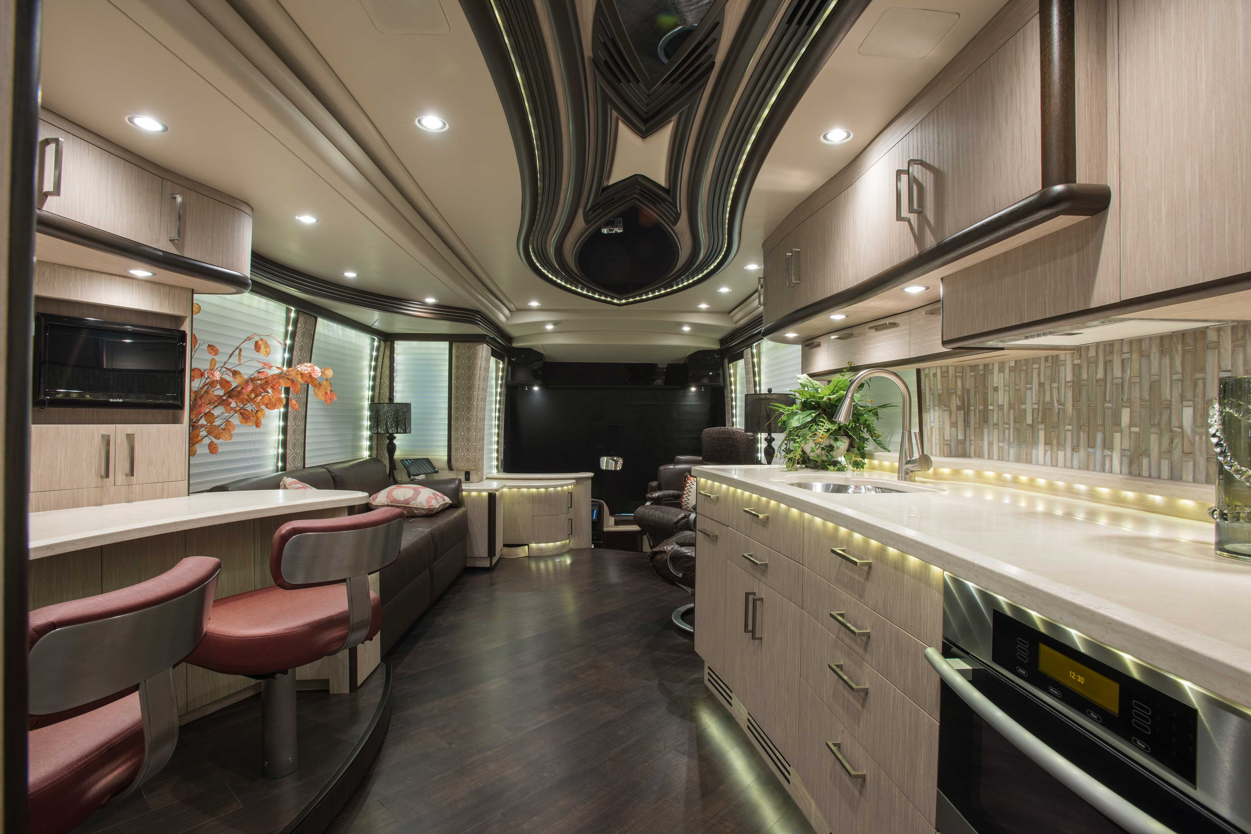 Liberty-Coach-811-A-Lookfront-Overview - Custom Luxury Motorcoach