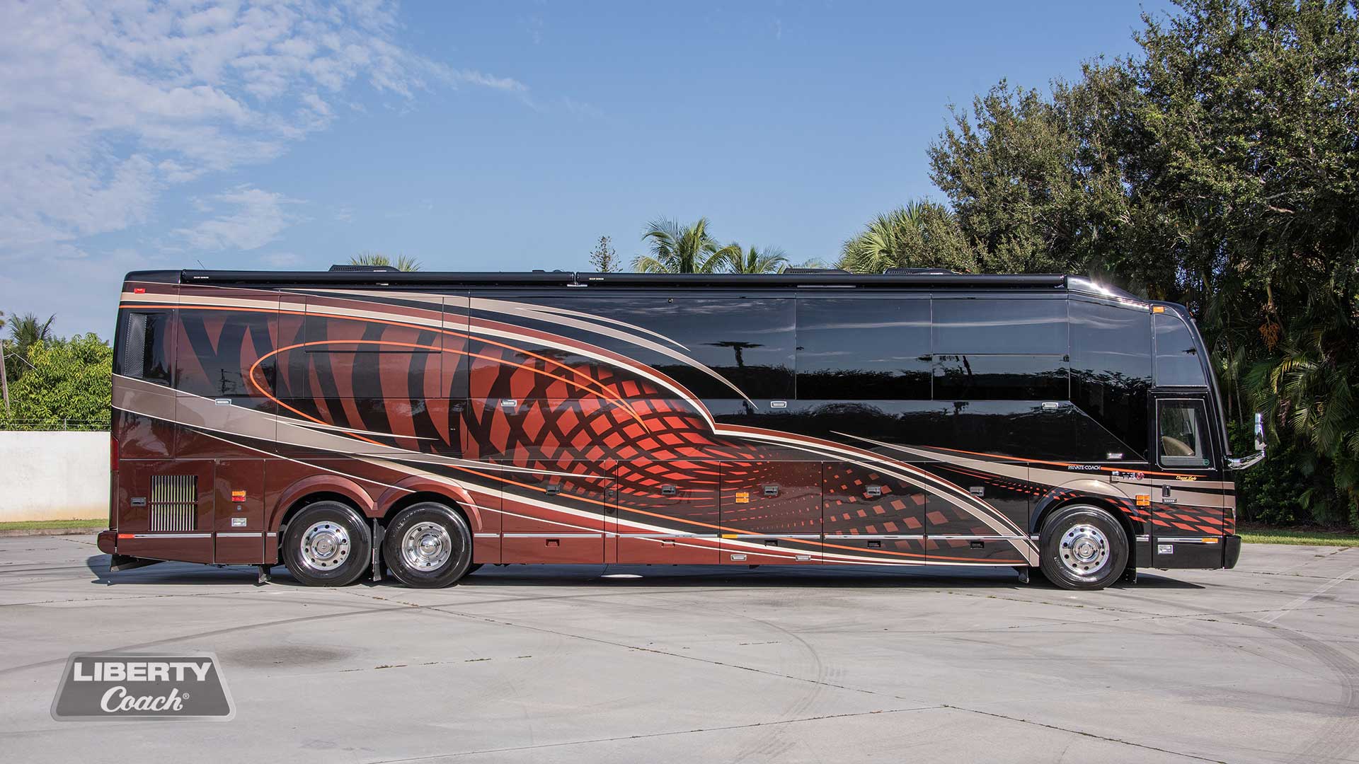 2018 Elegant Lady #5482 - Custom Luxury Motorcoach