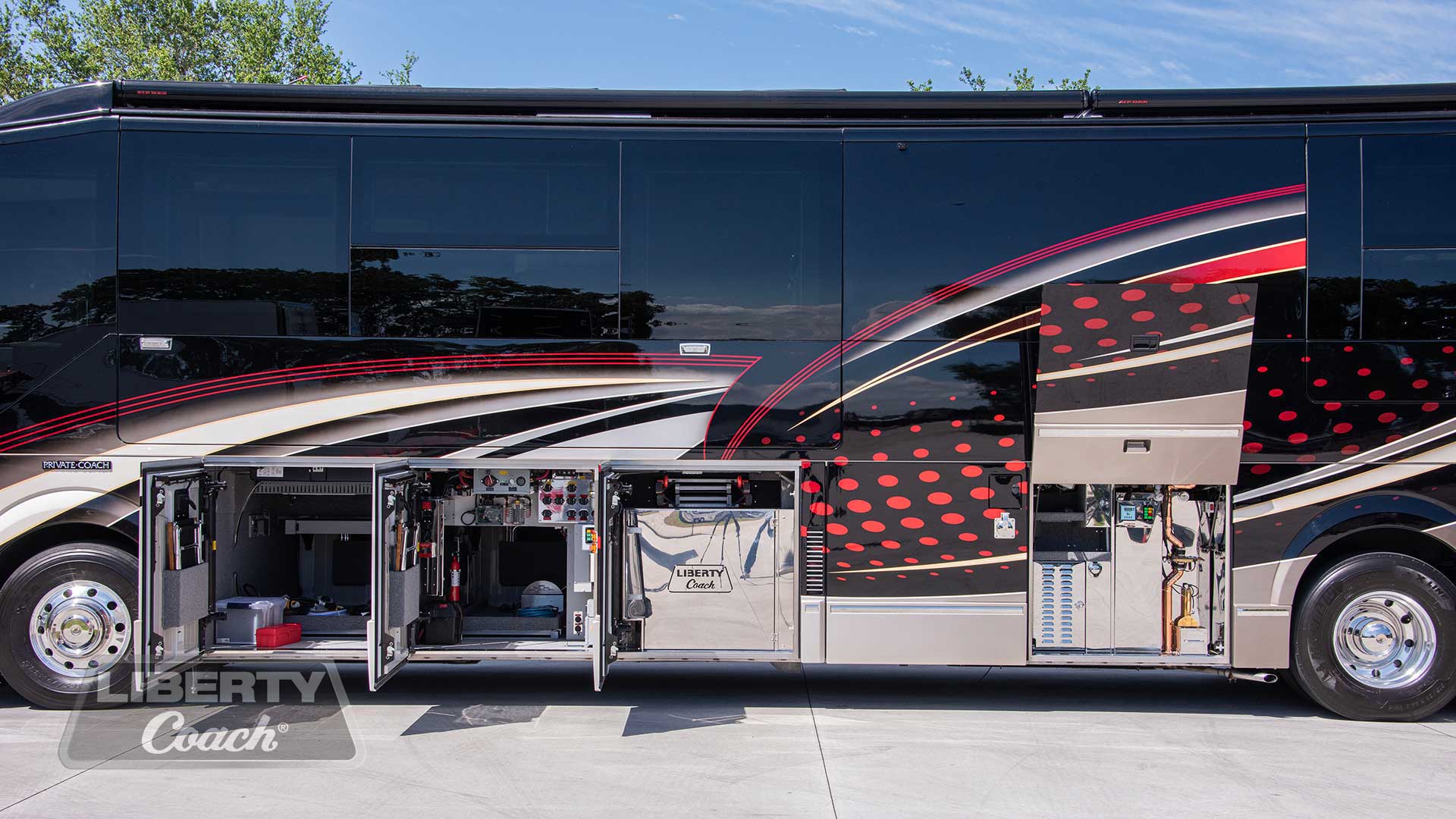Liberty-Coach-5402-Exterior-Gallery - Custom Luxury Motorcoach