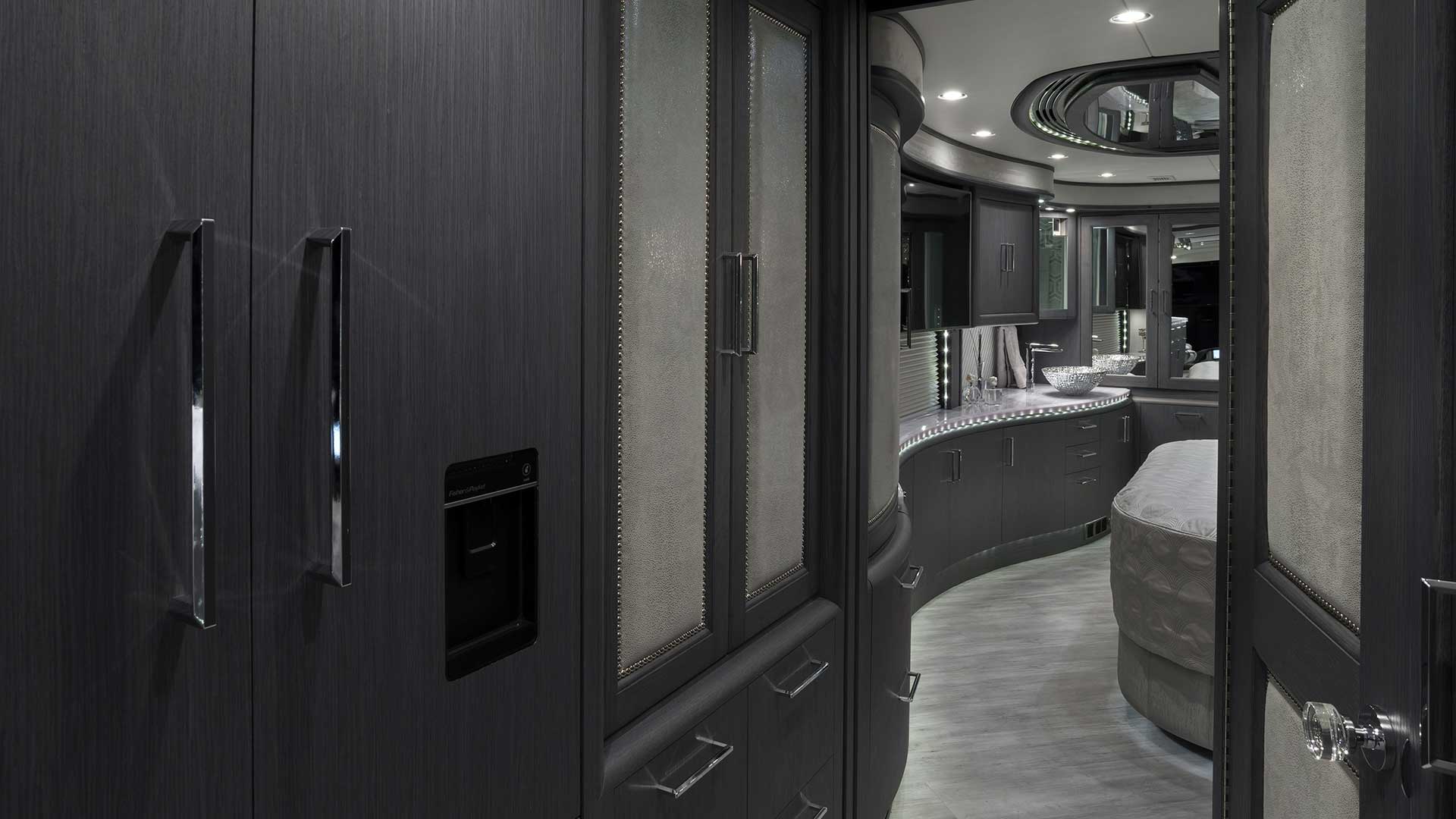 Liberty-Coach-837-Hallway-Gallery - Custom Luxury Motorcoach