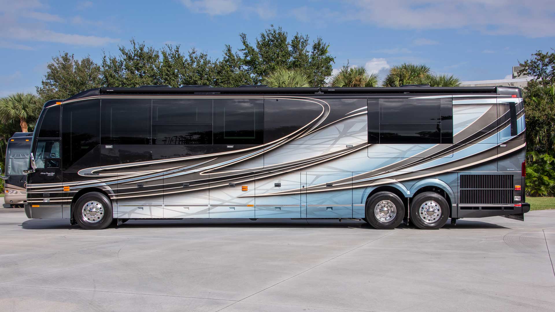 2019 Elegant Lady #846 - Custom Luxury Motorcoach