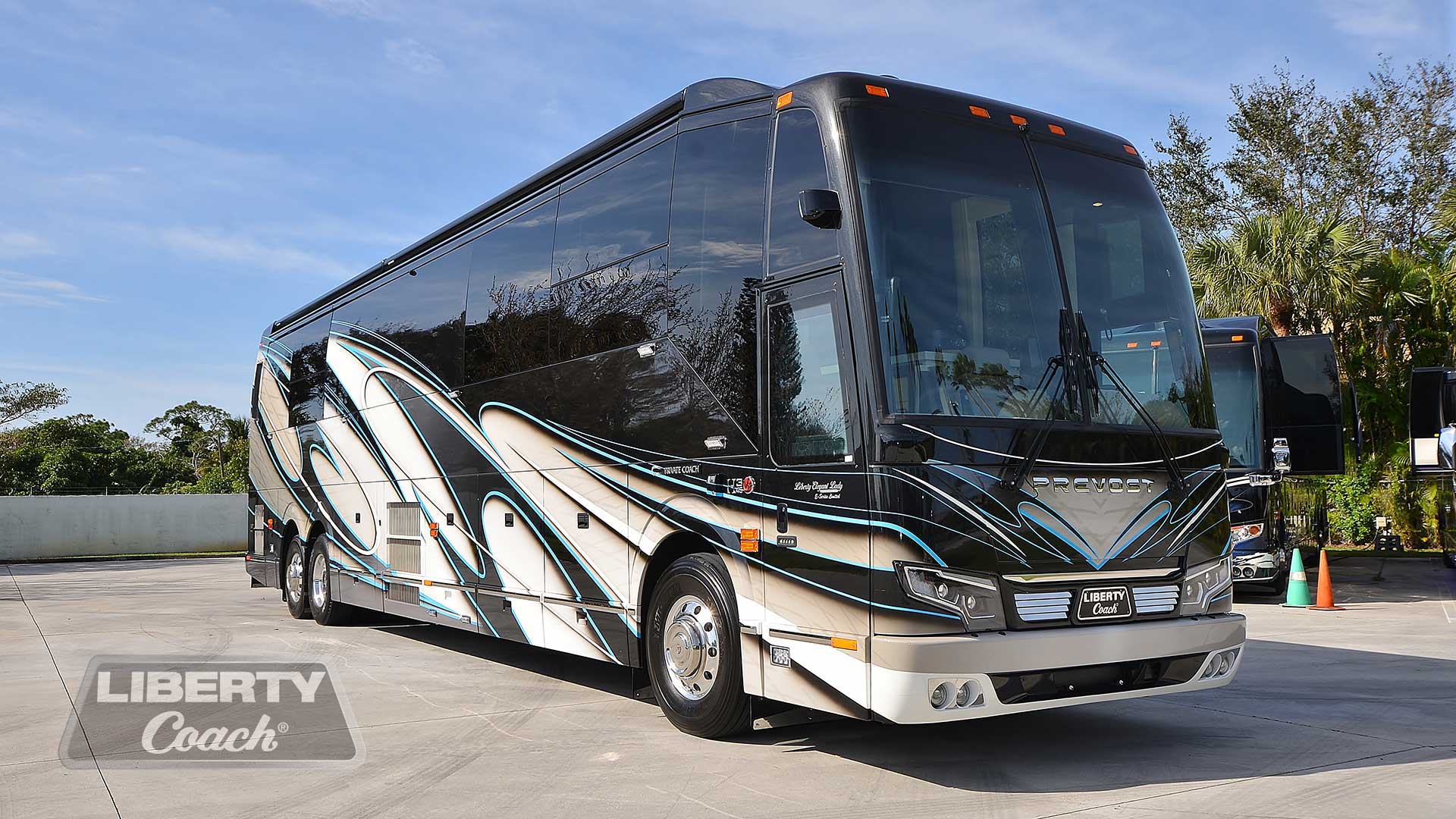 Liberty-Coach-5422-Exterior-18-Gallery - Custom Luxury Motorcoach