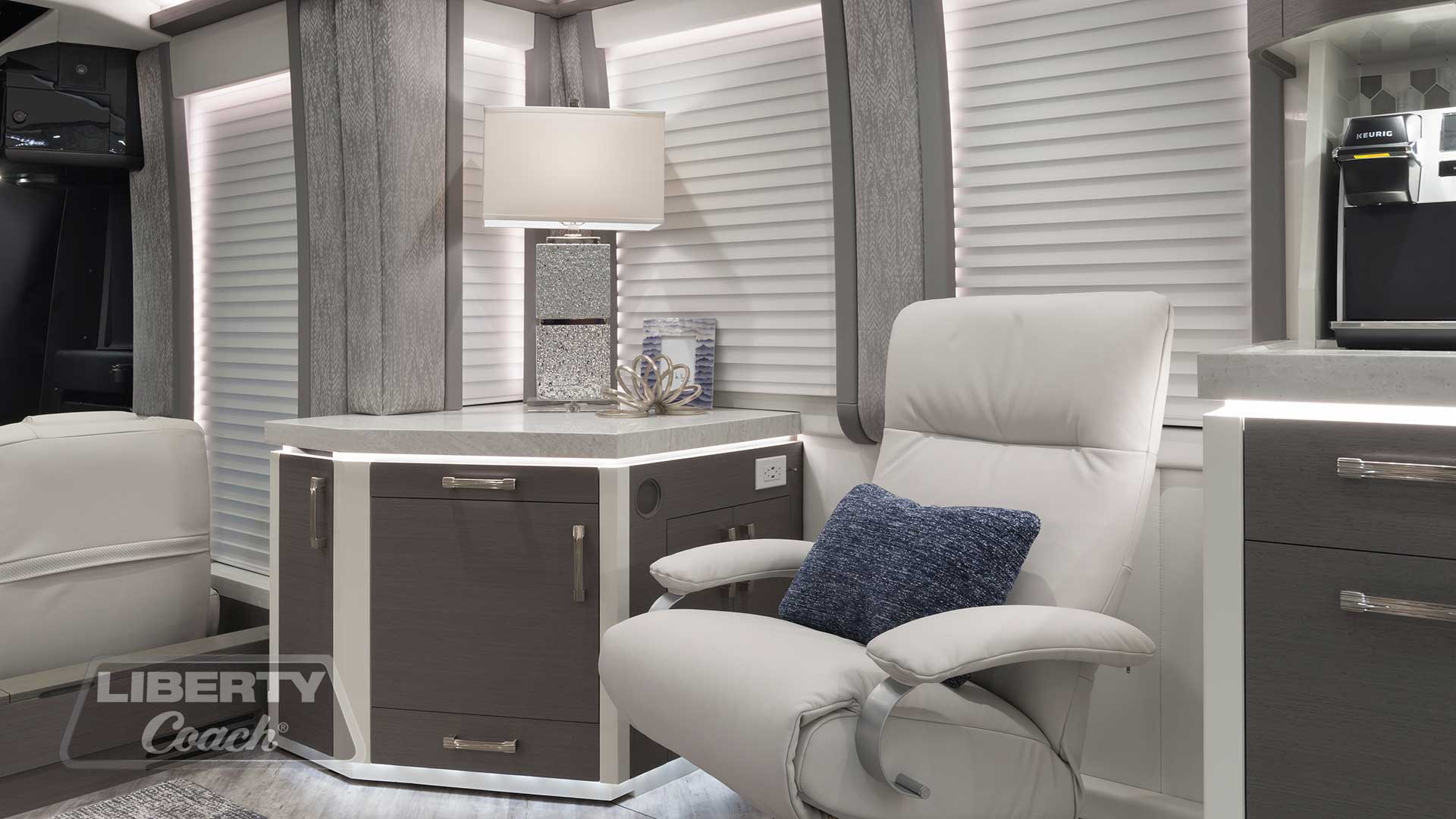 Liberty-Coach-5431-Chair-Gallery - Custom Luxury Motorcoach