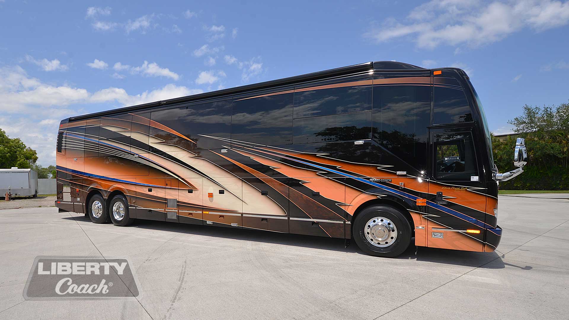 Liberty-Coach-7225-Exterior-7-Gallery - Custom Luxury Motorcoach