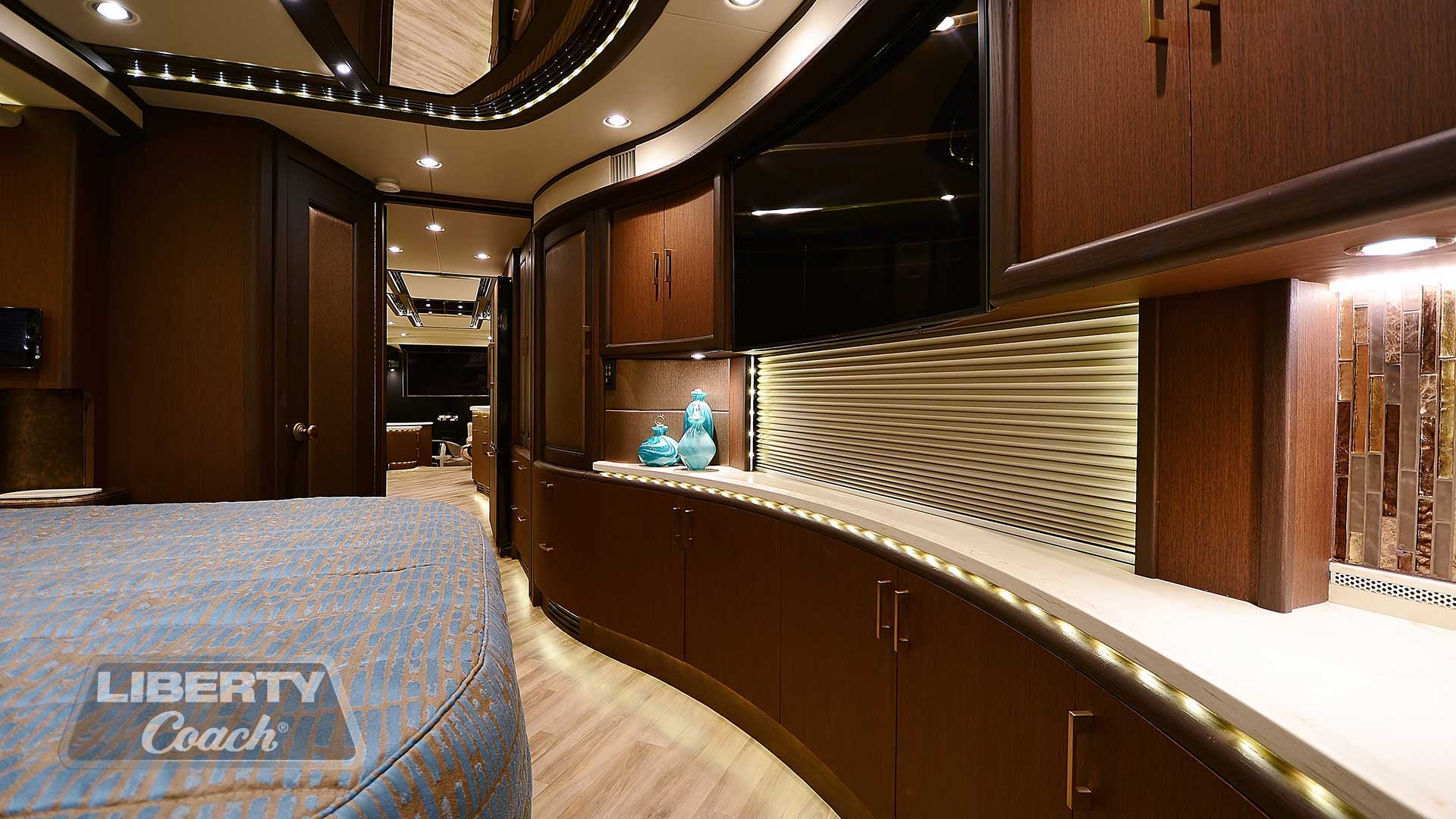 Liberty-Coach-5417-Bedroom-3-Gallery - Custom Luxury Motorcoach