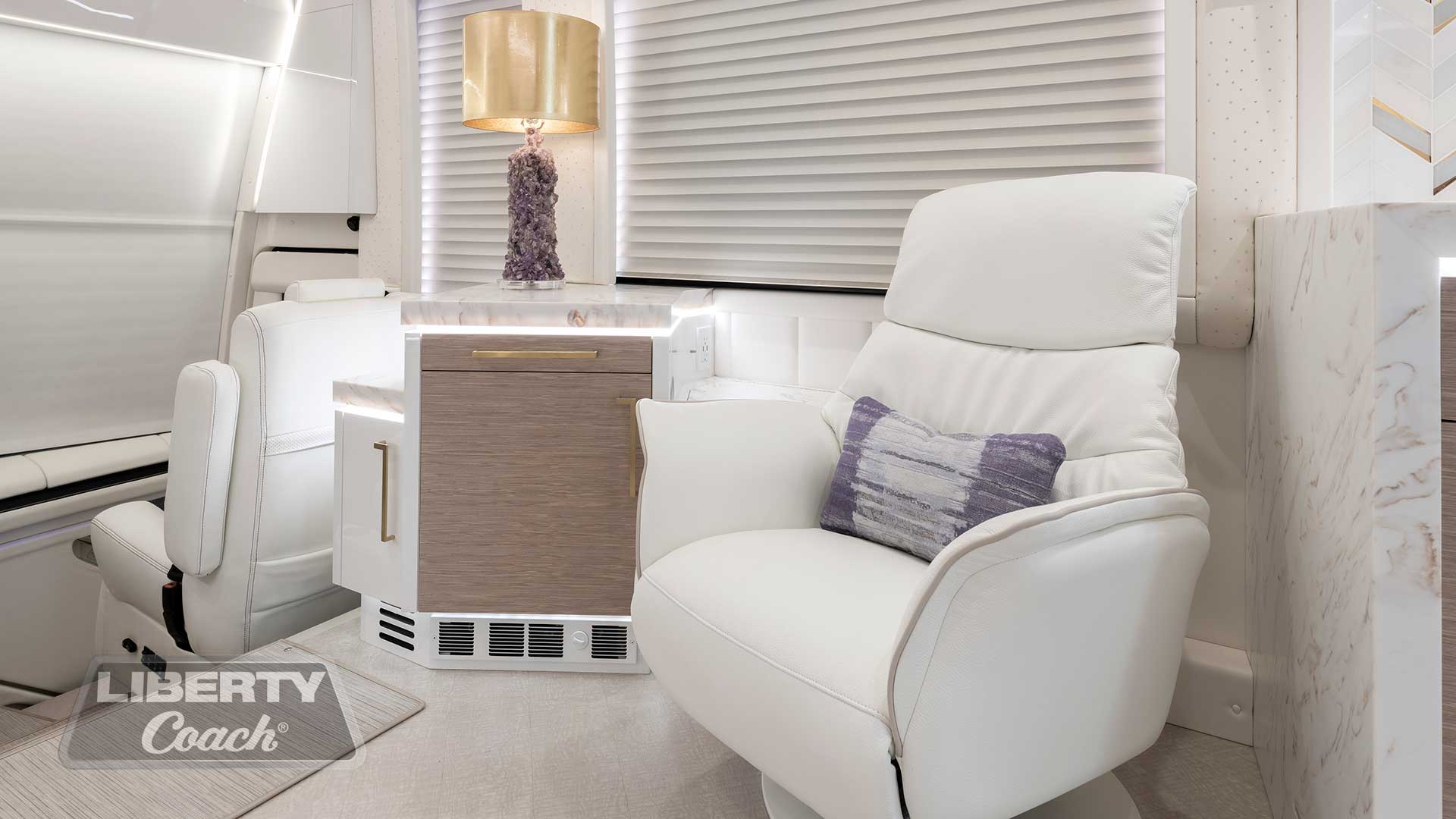 Liberty-Coach-905-Chair-Gallery - Custom Luxury Motorcoach